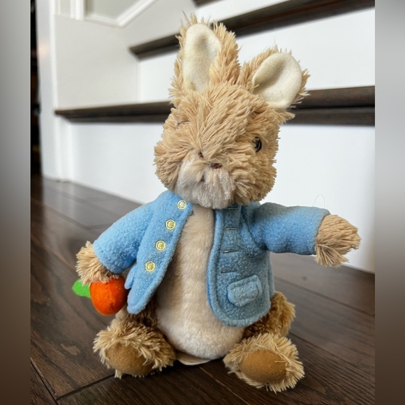 Gund | Toys | Gund Peter Rabbit Plush Bunny With Blue Jacket And Carrot ...